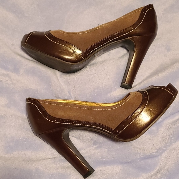 Fahrenheit | Shoes | Faherenheit Twoton Rown Heels Suede And Leather ...